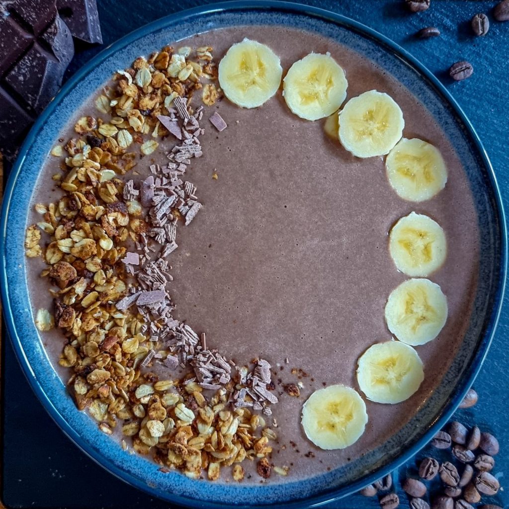 Mocha Smoothie Bowl: An Easy and Decadent Breakfast